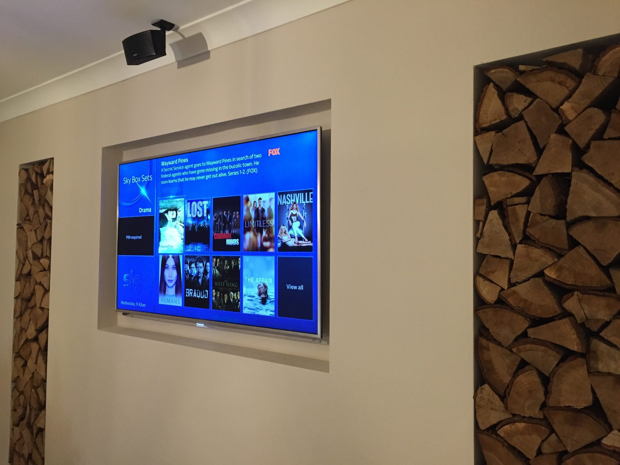 TV Mounted Inset Wall | CSVI